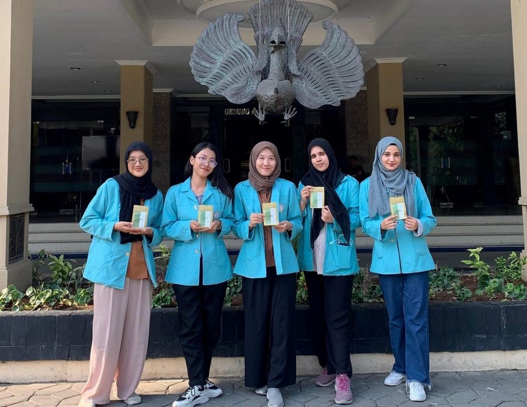 Inovasi Mahasiswa UNS: AVOBAR, Snack Bar Sehat dari Biji Alpukat dan ...