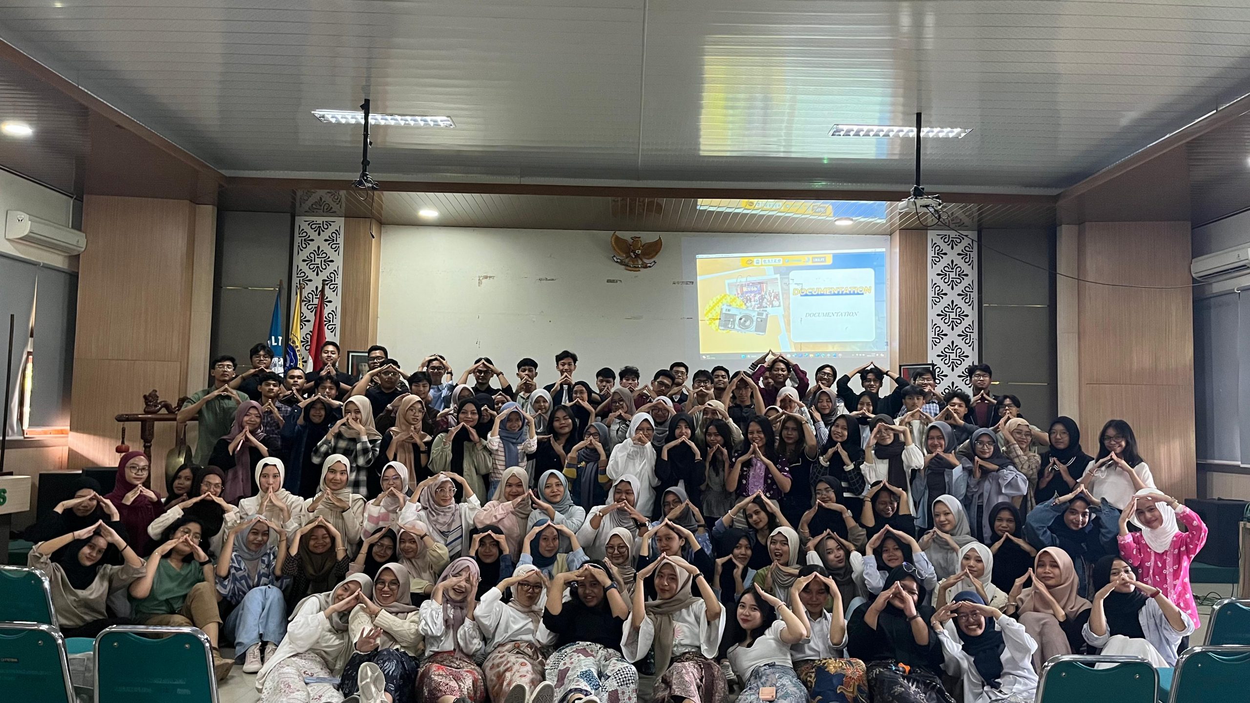 AIESEC in UNS Bangun Kepemimpinan Pemuda Solo melalui AIESEC Future ...